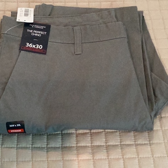 Roundtree & Yorke | Pants | Mens Slacks Size 36x3 | Poshmark